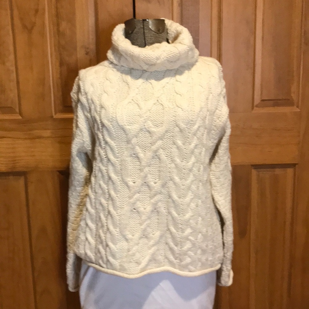 Inis Crafts 100% Merino Wool Small Ireland Sweater - Gem